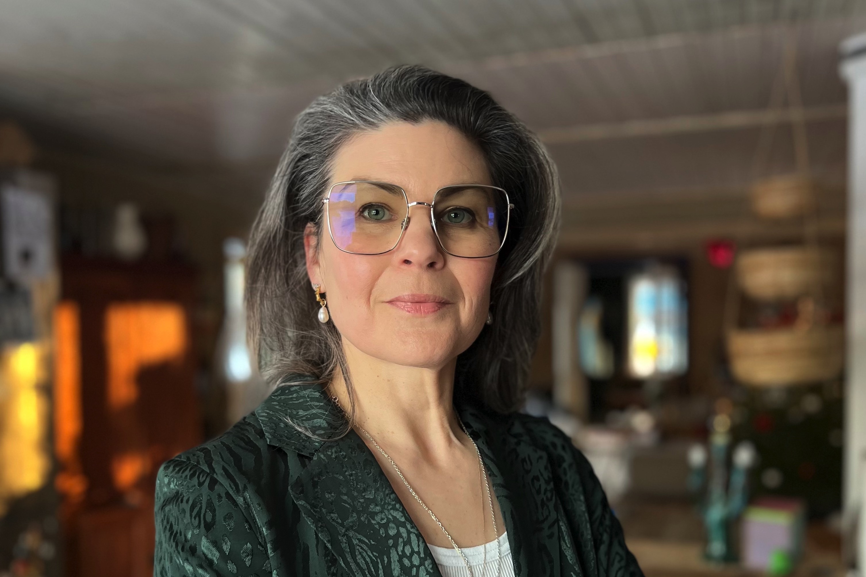 Humordronning til Fantefilm — Kreativt Forum